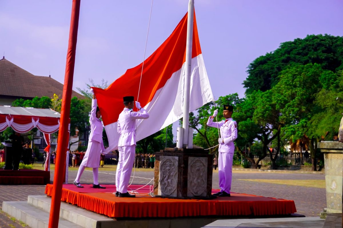 Upacara peringatan Hari Sumpah Pemuda ke 95 Tahun 2023 – Badan Kesbangpol Karangasem